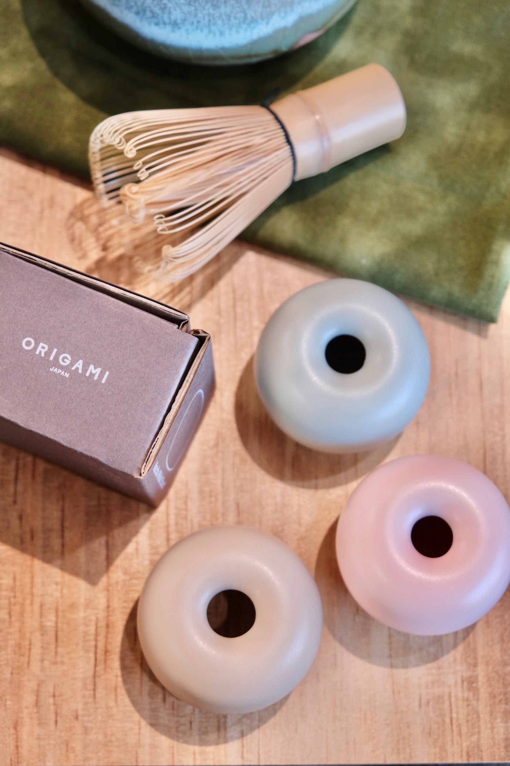 Origami Matcha Whisk Stand – Orange Market Tableware